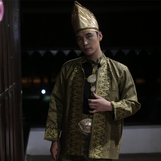 Aktor Korea Teruja Jadi Hang Tuah Di Johor, Belajar Kompang & Mahu ...