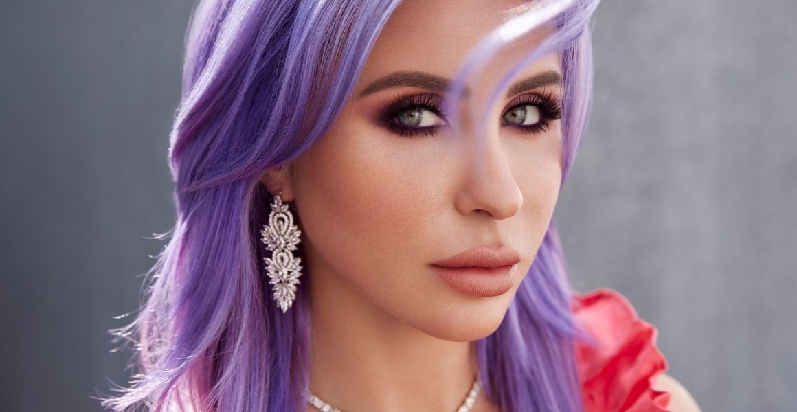 Ekspresi Diri Claudia Soare Menerusi Solekan? - EH!