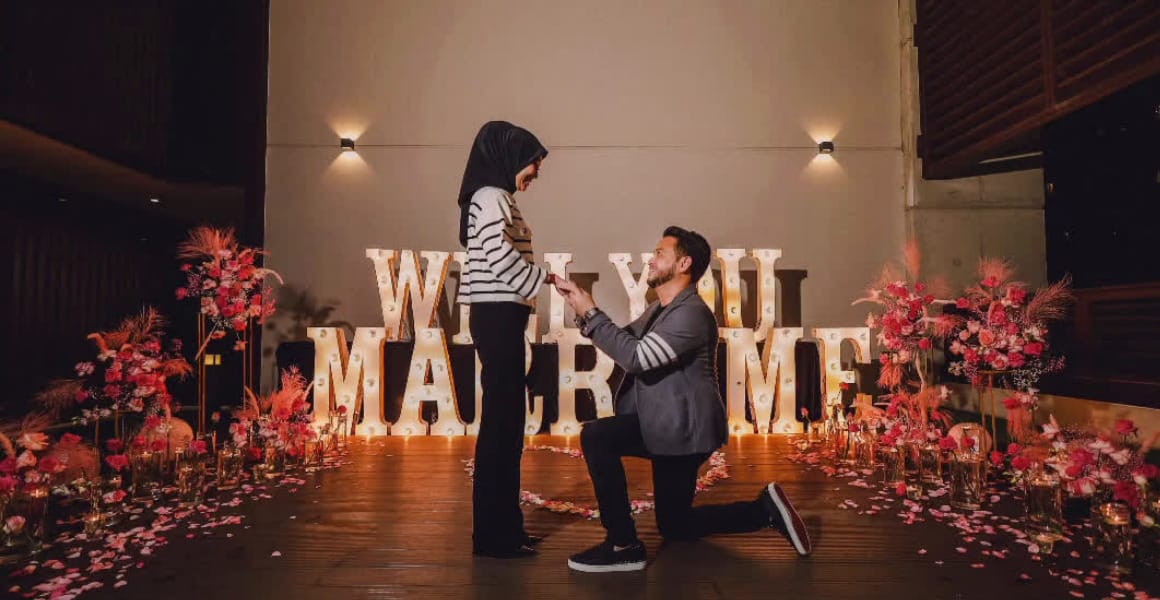 Nabila Razali Kongsi Foto Terima Lamaran, Ini 5 Fakta Menarik Tentang ...